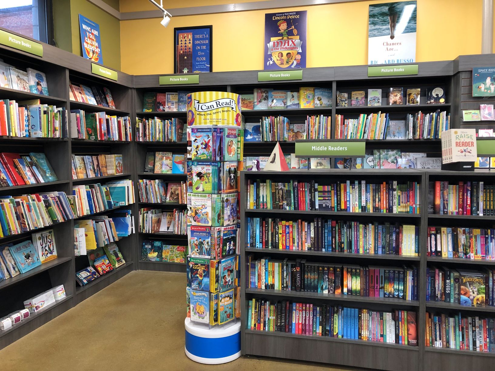 Visiting Print Bookstore in Portland, Maine - Erica Robyn Reads