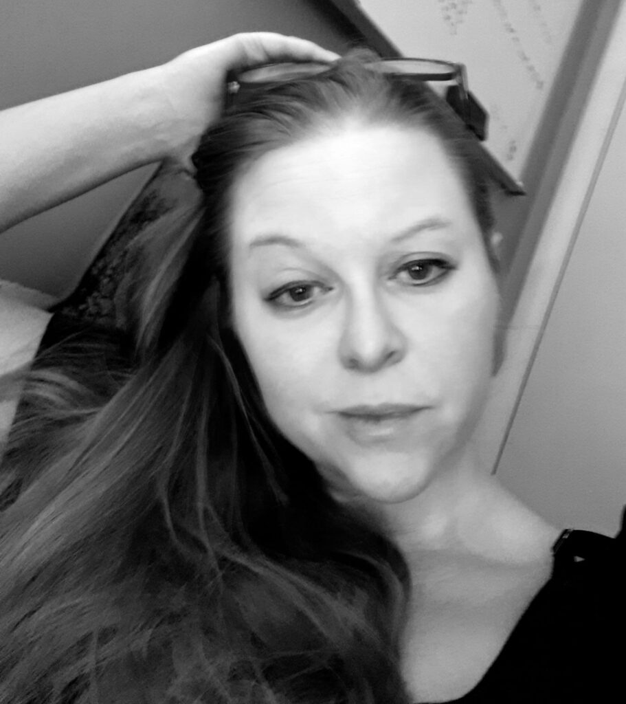 Interview with Laurel Hightower - Erica Robyn Reads