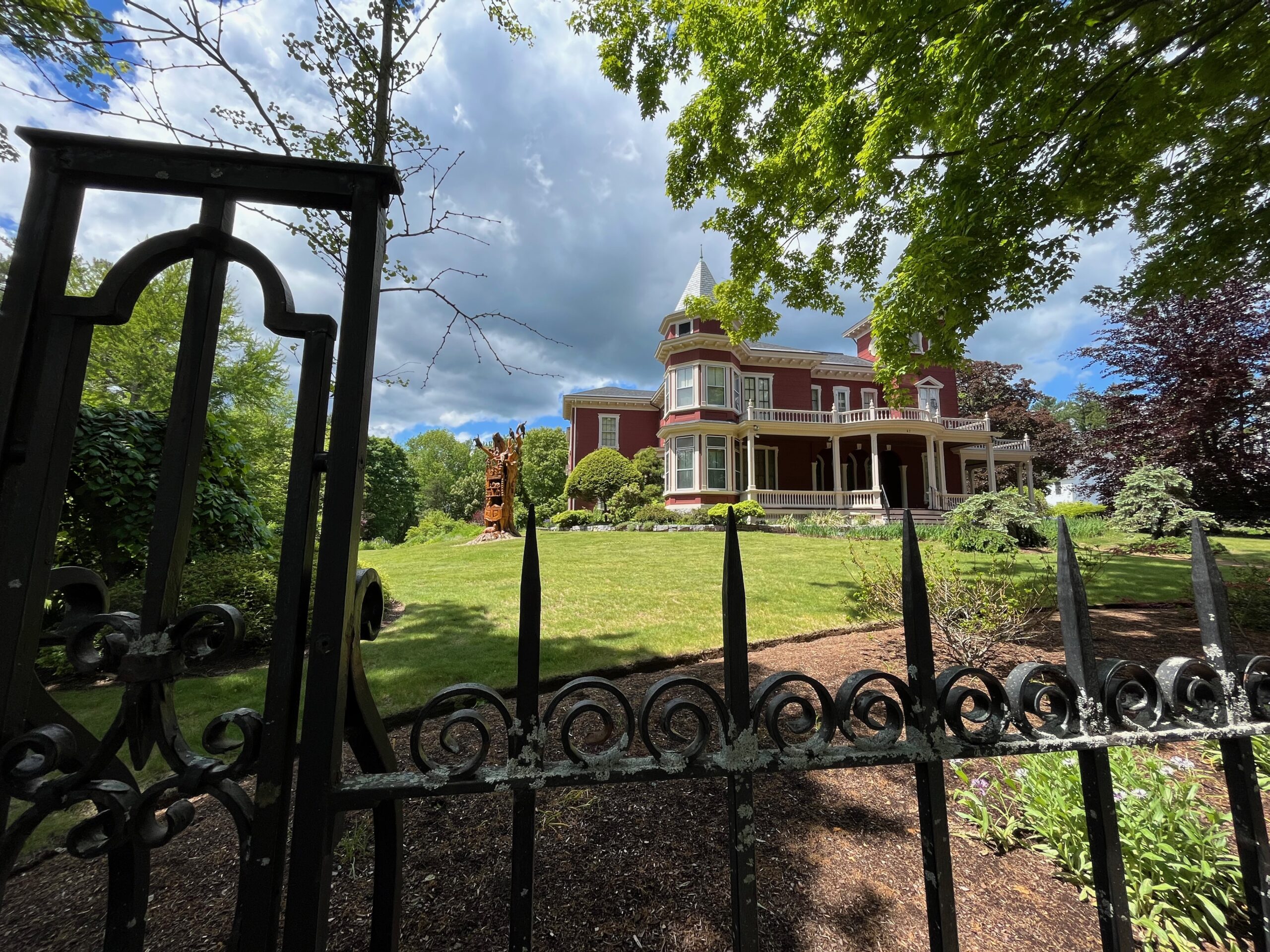 Visiting Stephen King's Old House - Erica Robyn Reads