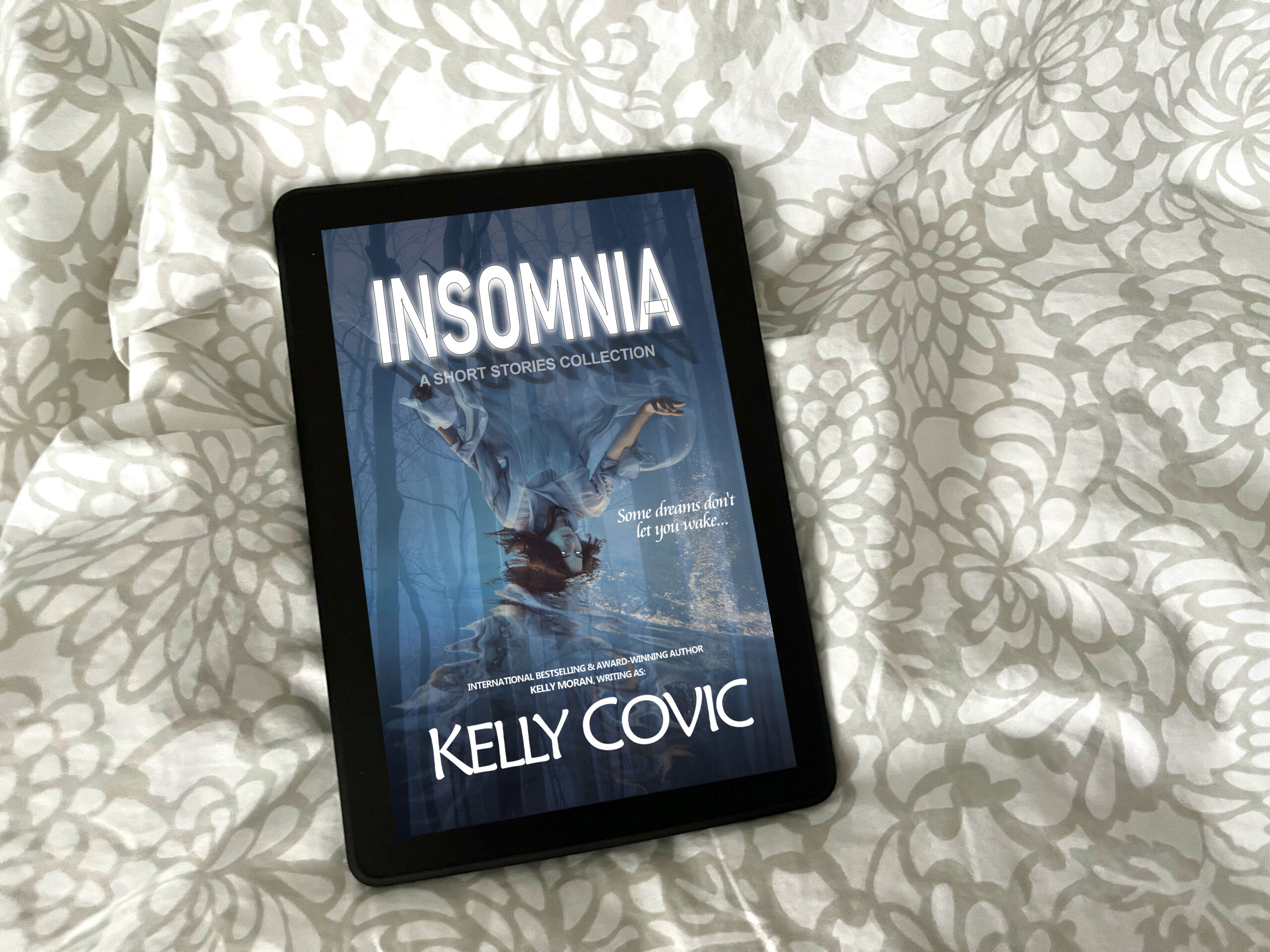 Insomnia by Kelly Covic | Book Review - Erica Robyn Reads