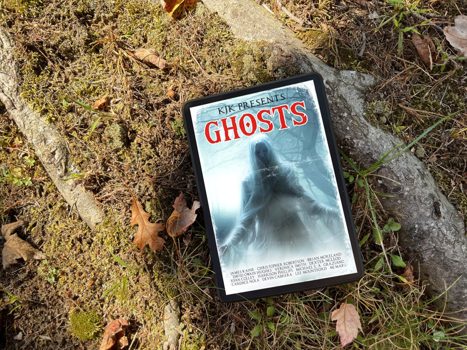 Ghosts by KJK Publishing | Horror Book Review - Erica Robyn Reads
